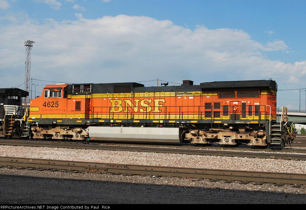 BNSF 4625